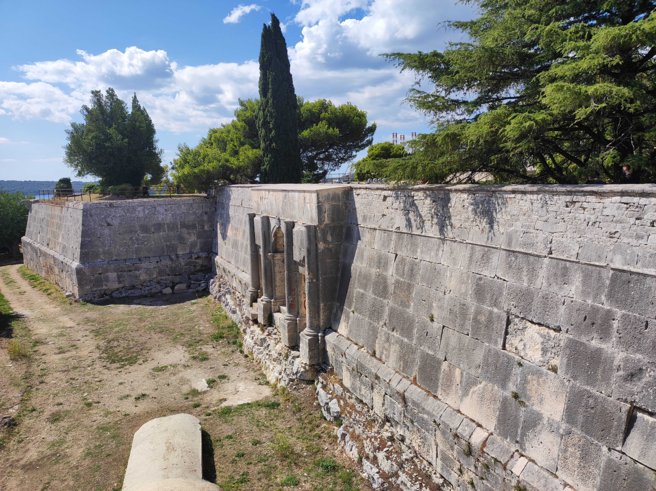 Qué ver en Pula: 8 Lugares turísticos | Guía Croacia